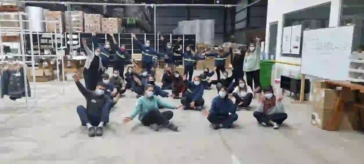 Packing Station to supply the e-commerce channel in a new market ...